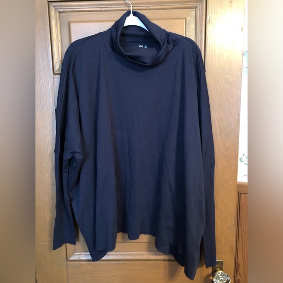 PLANET by Lauren G | Tops | Long Sleeve Pima Cotton Swing Turtle Tee ...